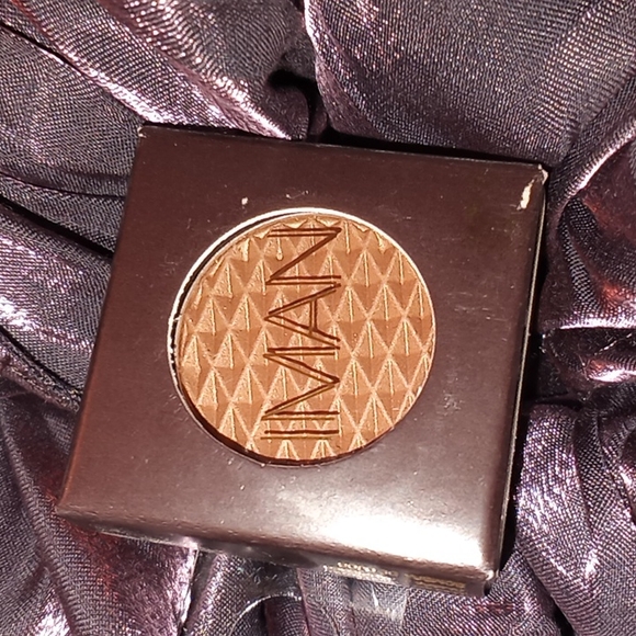 IMAN | Makeup | Iman Cosmetics Luxury Eyeshadow Tiger Eye | Poshmark